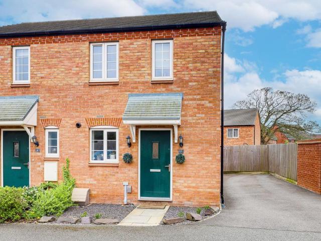 2 bedroom end of terrace house for sale