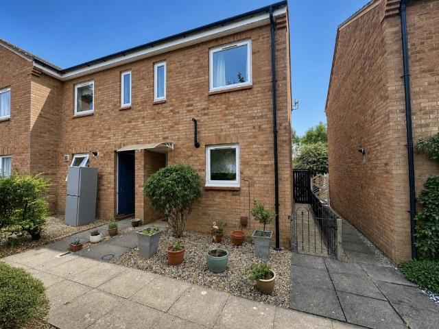 2 bedroom end of terrace house for sale