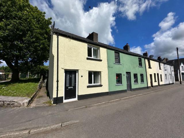 2 bedroom end of terrace house for sale