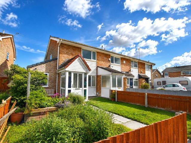 2 bedroom end of terrace house for sale