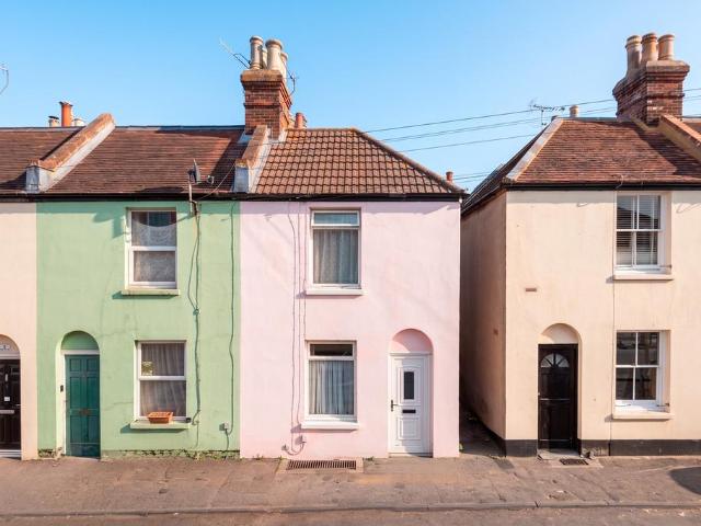 2 bedroom end of terrace house for sale