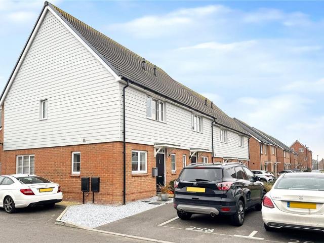 2 bedroom end of terrace house for sale