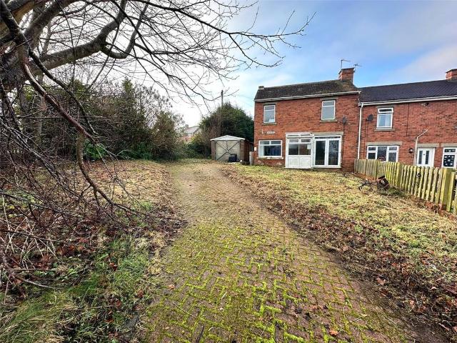 2 bedroom end of terrace house for sale