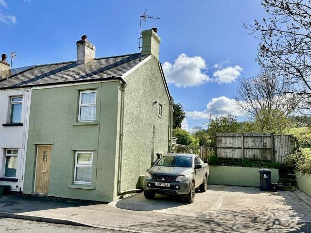 2 bedroom end of terrace house for sale