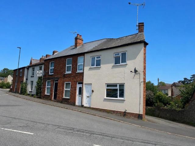 2 bedroom end of terrace house for sale