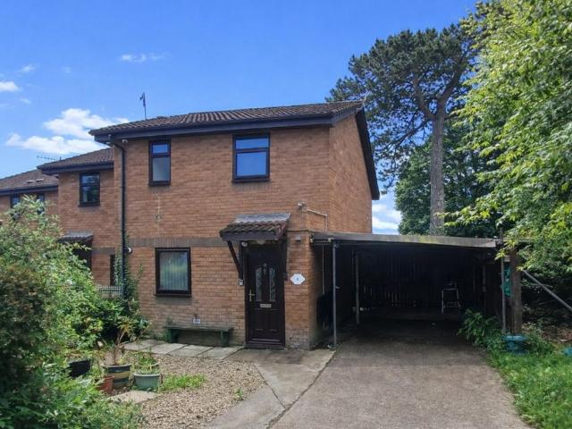 2 bedroom end of terrace house for sale
