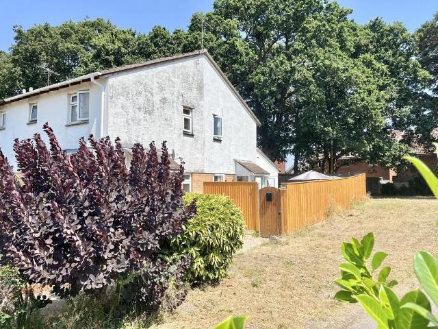 2 bedroom end of terrace house for sale