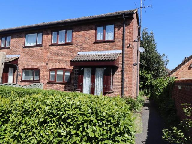 2 bedroom end of terrace house for sale