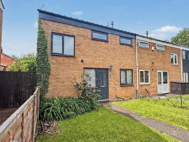 2 bedroom end of terrace house for sale