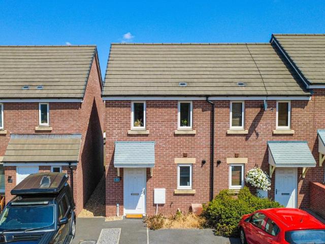 2 bedroom end of terrace house for sale