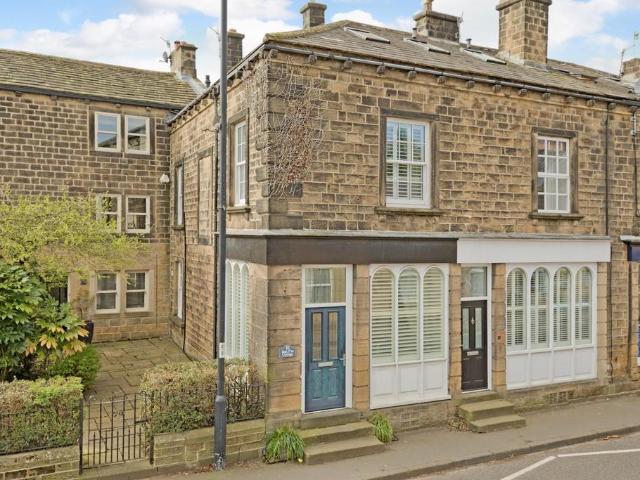 2 bedroom end of terrace house for sale