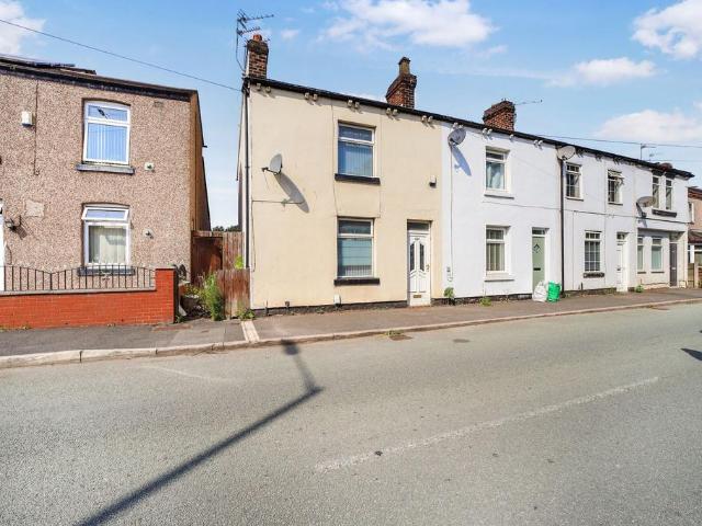 2 bedroom end of terrace house for sale