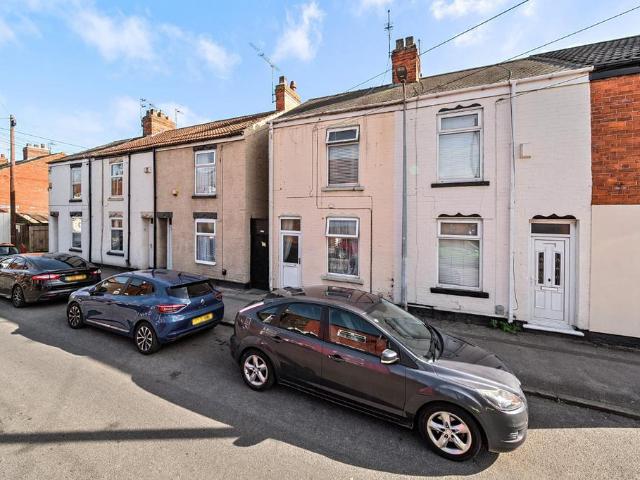 2 bedroom end of terrace house for sale