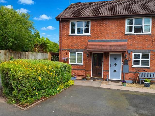 2 bedroom end of terrace house for sale