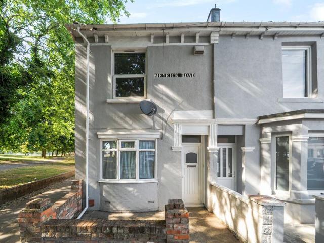 2 bedroom end of terrace house for sale
