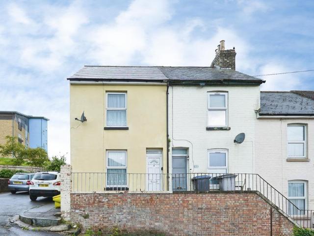 2 bedroom end of terrace house for sale