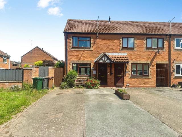 2 bedroom end of terrace house for sale