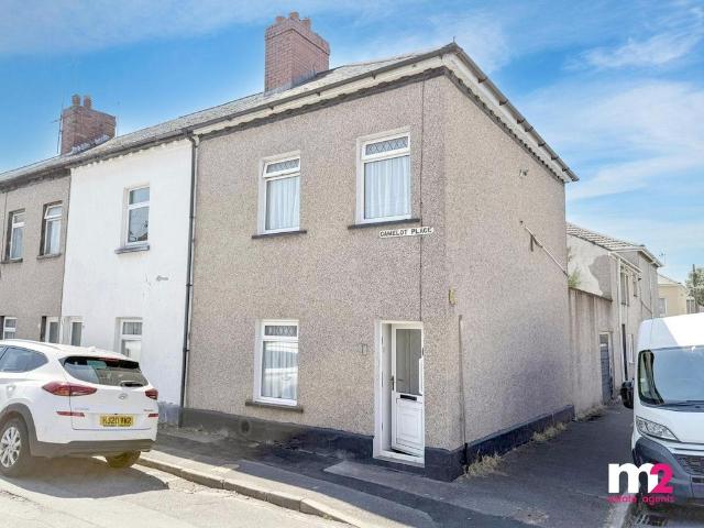 2 bedroom end of terrace house for sale