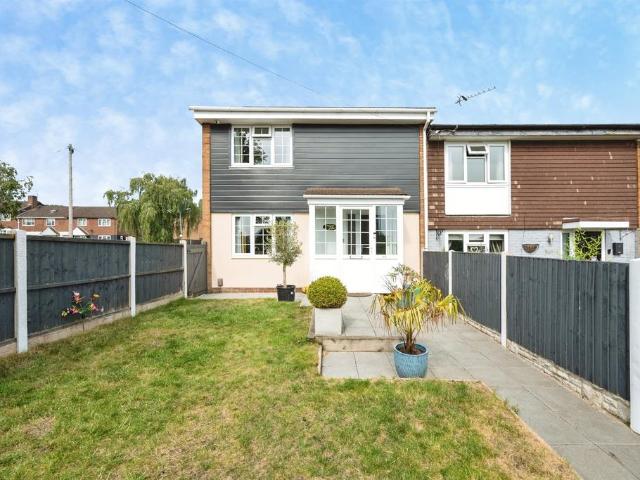 2 bedroom end of terrace house for sale