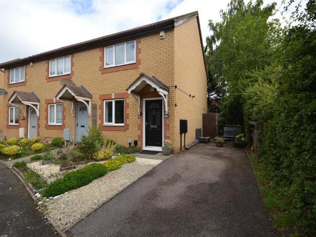 2 bedroom end of terrace house for sale