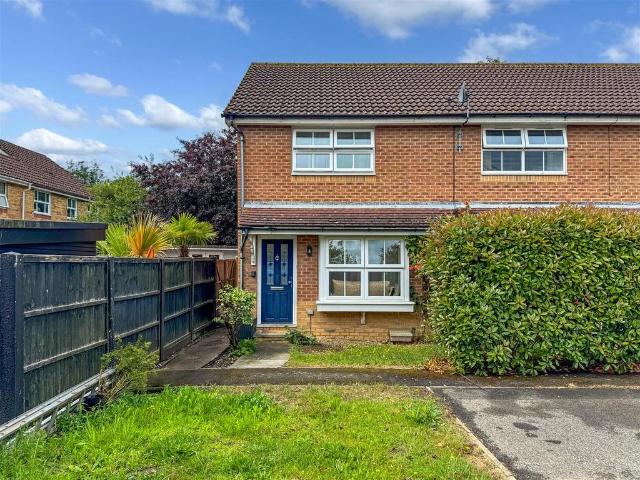 2 bedroom end of terrace house for sale