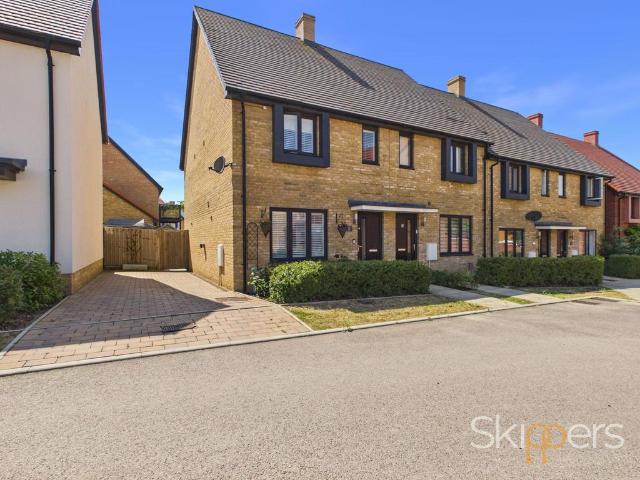 2 bedroom end of terrace house for sale