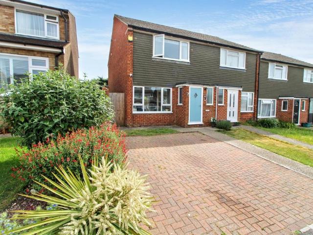 2 bedroom end of terrace house for sale
