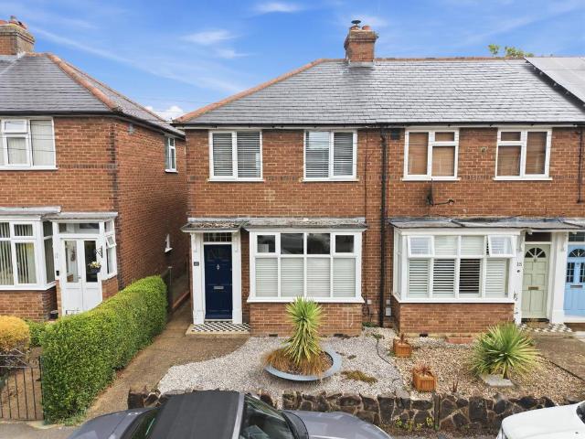 2 bedroom end of terrace house for sale
