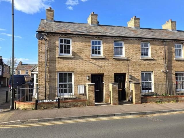 2 bedroom end of terrace house for sale