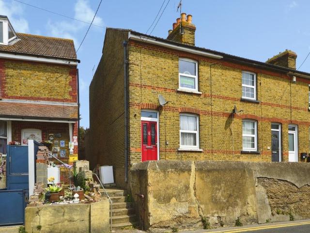 2 bedroom end of terrace house for sale