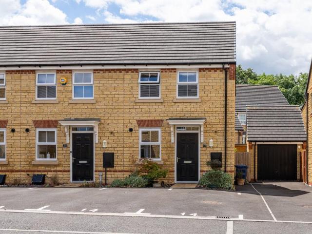 2 bedroom end of terrace house for sale