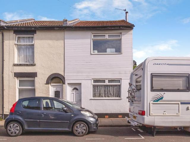 2 bedroom end of terrace house for sale