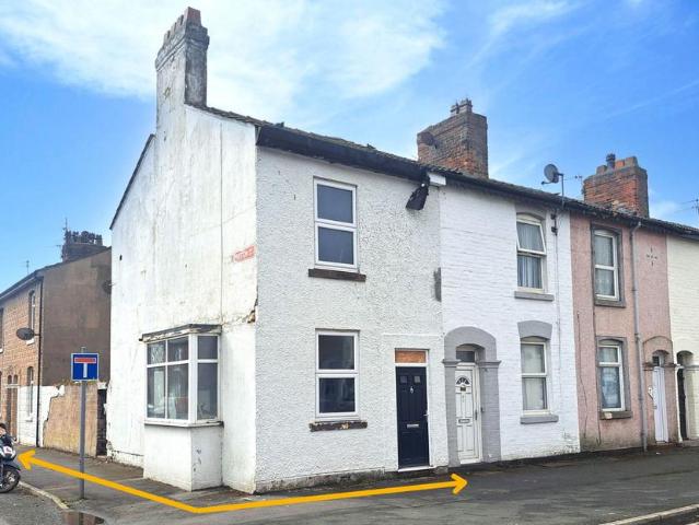 2 bedroom end of terrace house for sale