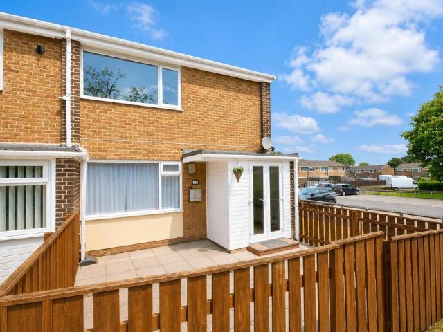 2 bedroom end of terrace house for sale