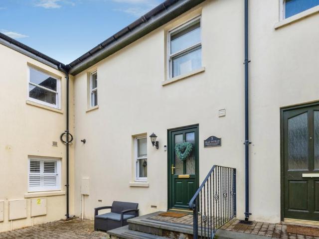 2 bedroom end of terrace house for sale