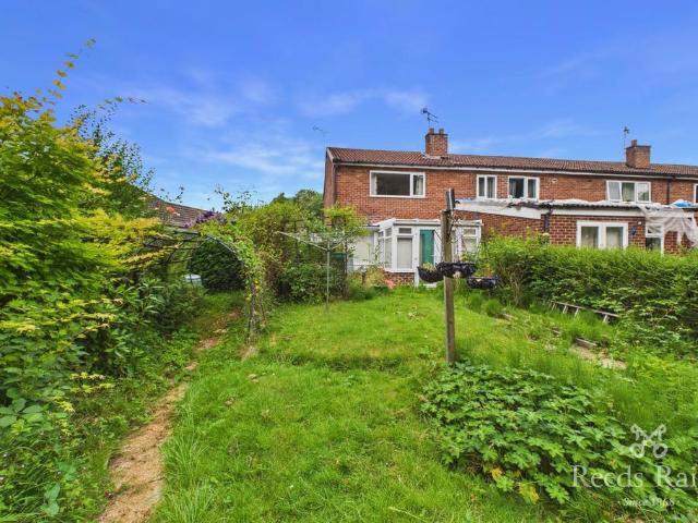 2 bedroom end of terrace house for sale