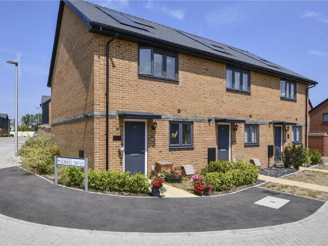 2 bedroom end of terrace house for sale