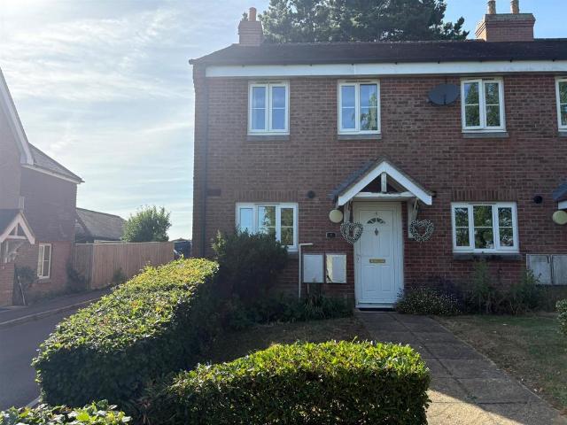 2 bedroom end of terrace house for sale
