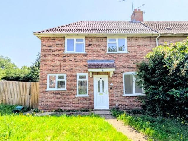 2 bedroom end of terrace house for sale