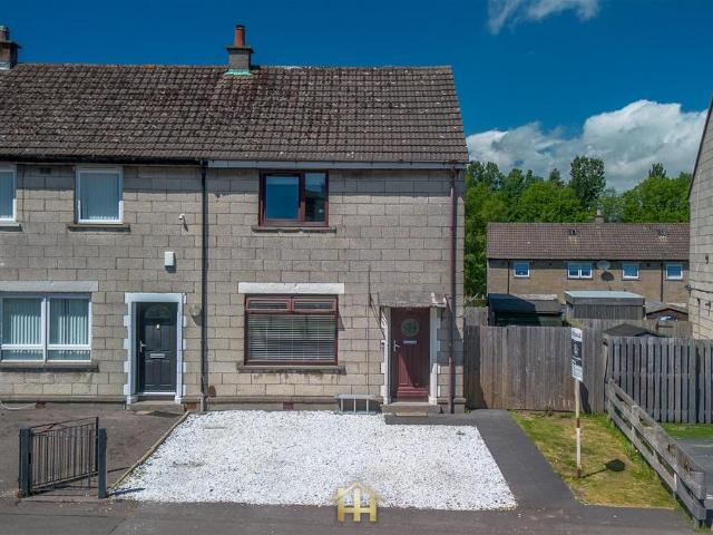 2 bedroom end of terrace house for sale