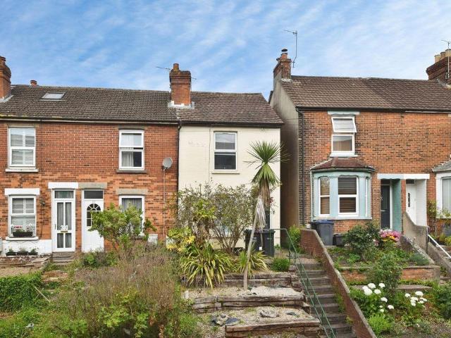 2 bedroom end of terrace house for sale