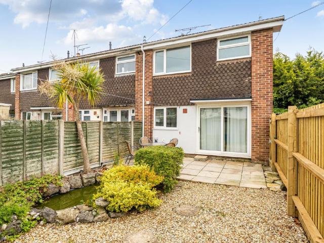 2 bedroom end of terrace house for sale