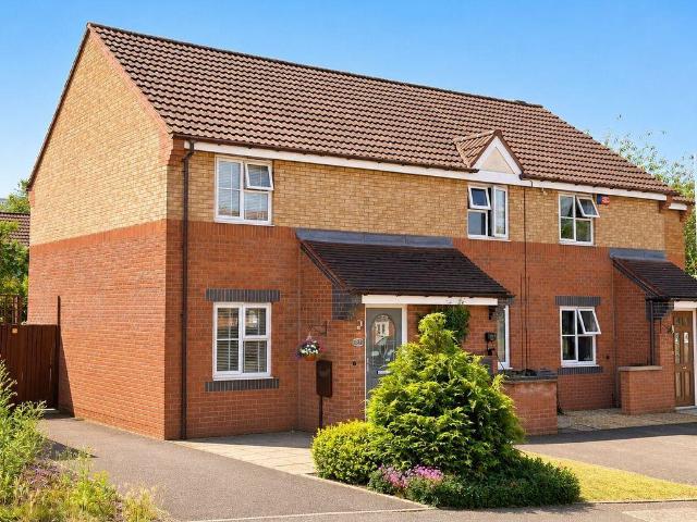 2 bedroom end of terrace house for sale