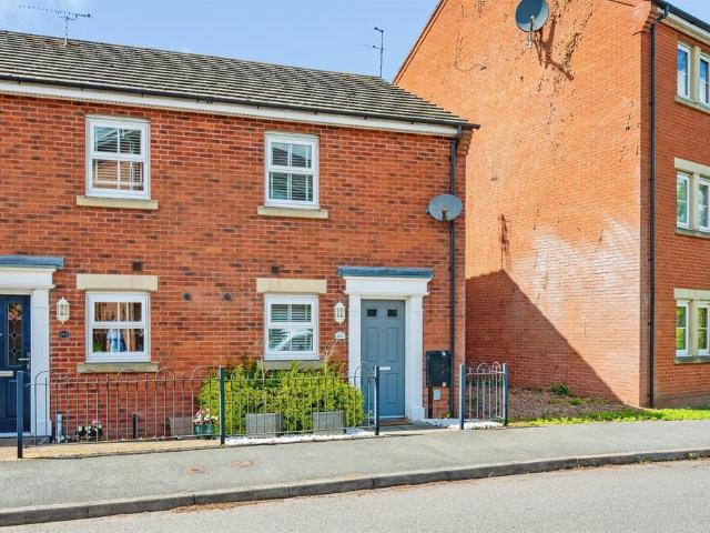 2 bedroom end of terrace house for sale
