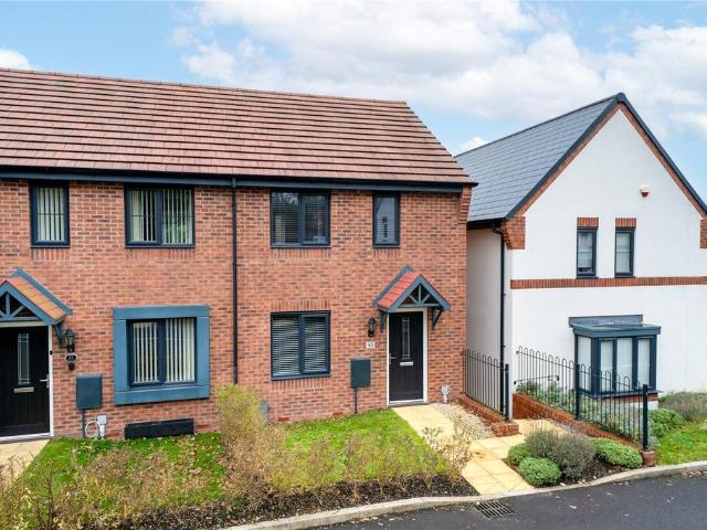 2 bedroom end of terrace house for sale