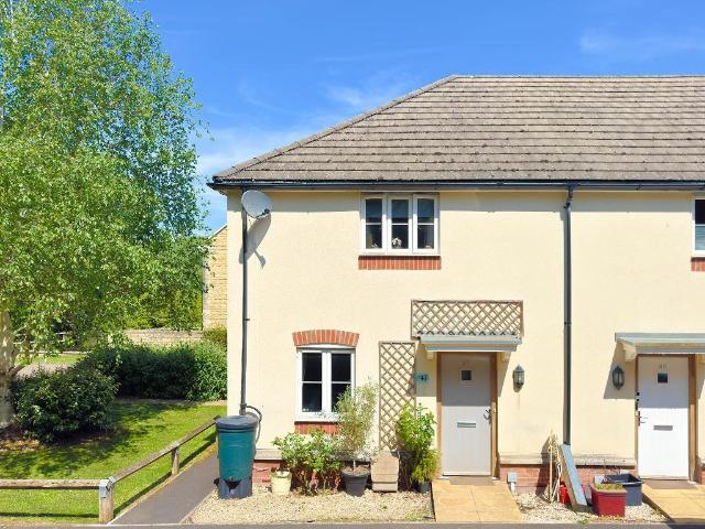 2 bedroom end of terrace house for sale