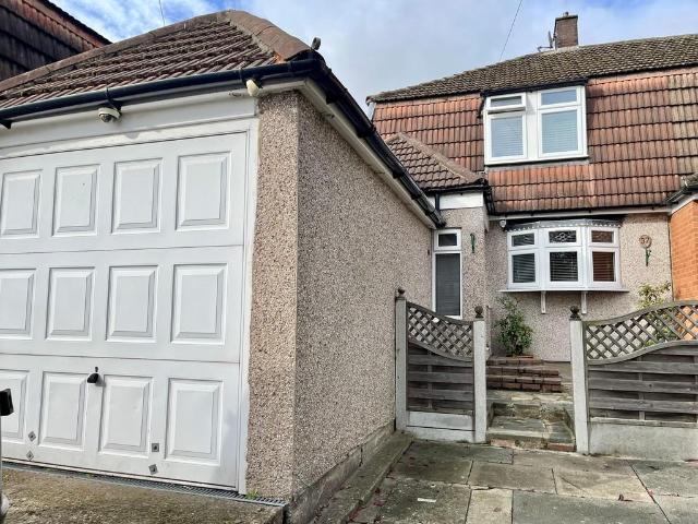 2 bedroom end of terrace house for sale