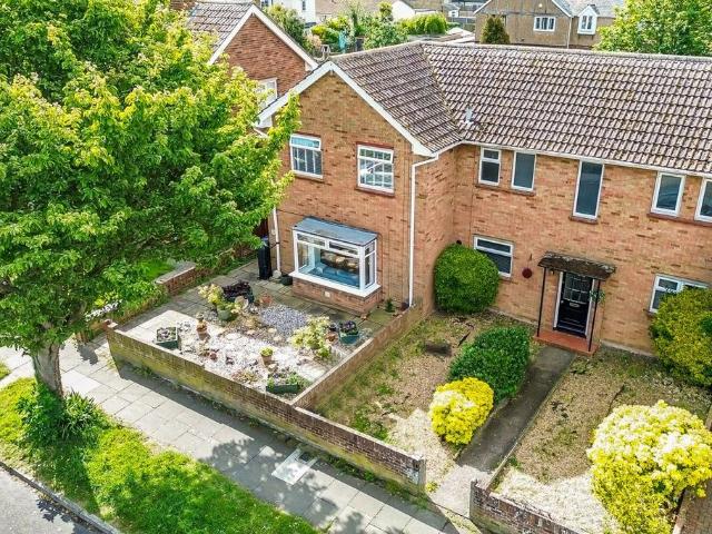 2 bedroom end of terrace house for sale