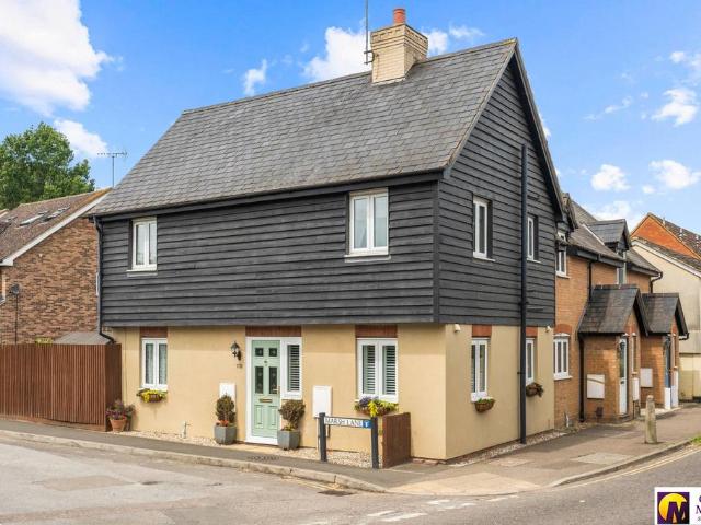 2 bedroom end of terrace house for sale