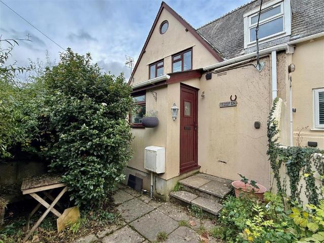 2 bedroom end of terrace house for sale